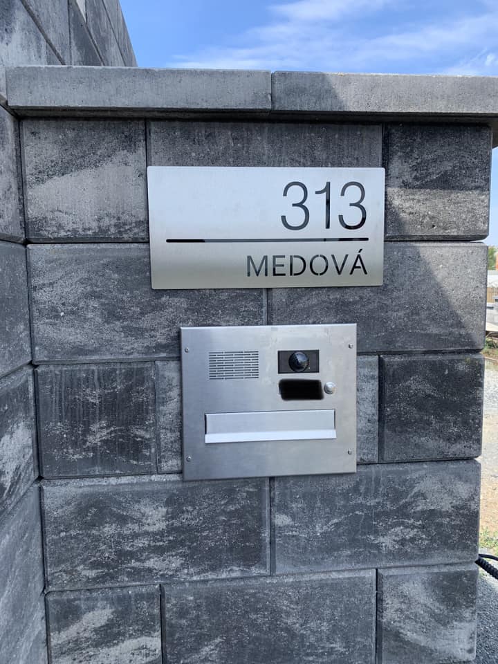 Jak vybrat perfektní domovní číslo pro váš dům?